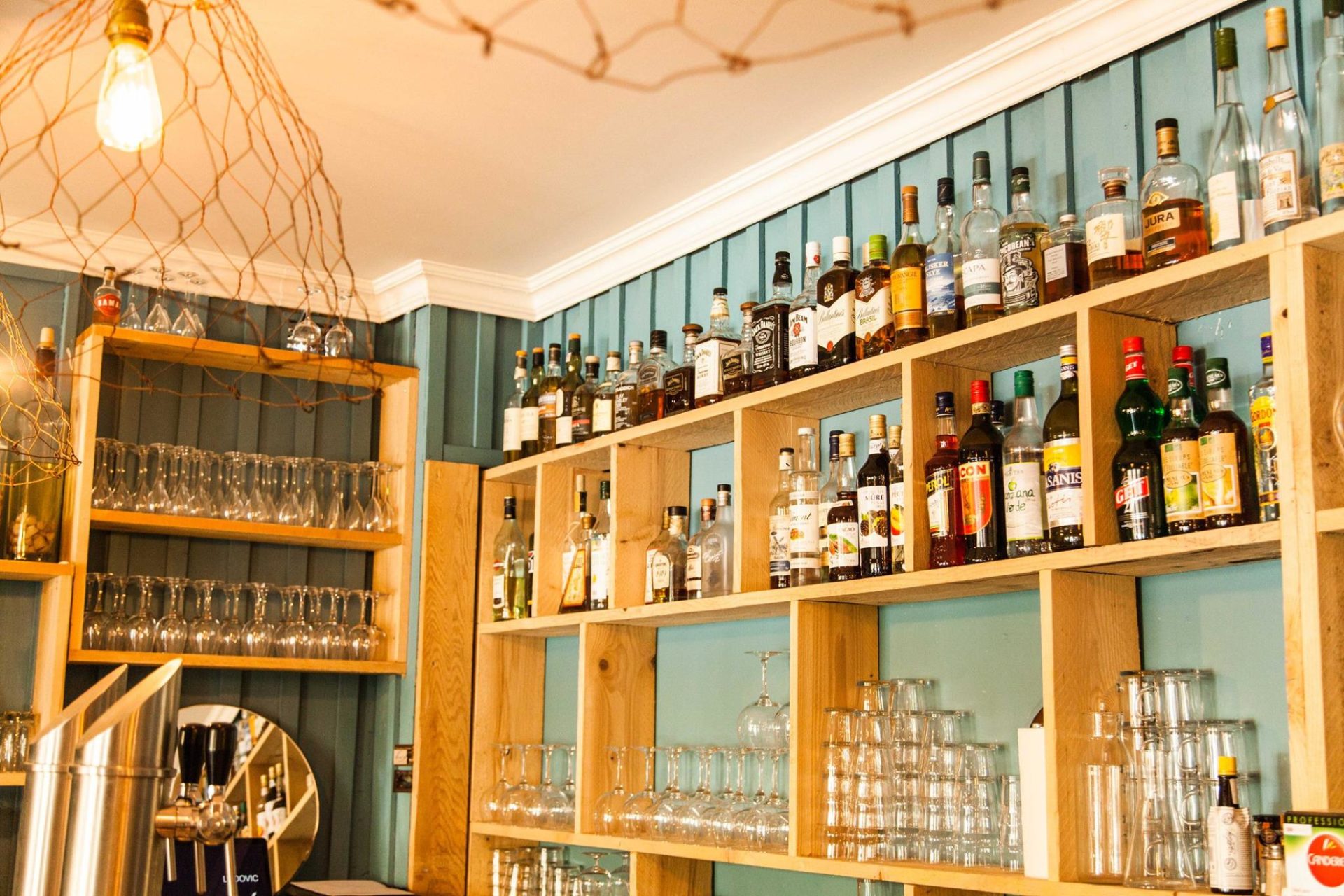 Où boire un verre au Cap Ferret ? La liste des meilleurs bars du Cap Ferret